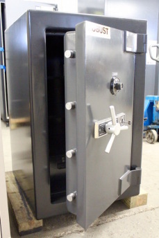 Used Bischoff 3418 Robust TL30 High Security Safe - lackasafe