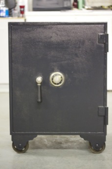 Antique 1 Hour Fire Safe - Lackasafe