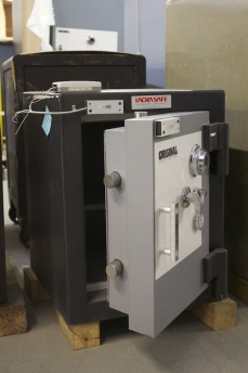 Pre Owned 2014 Original Platinum Vault TL30X6 High Security Safe ...