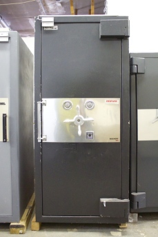 Bischoff Summit 6826 TRTL30X6 High Security Reconditioned Safe - lackasafe