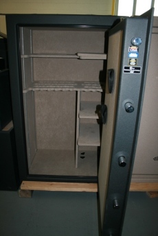 Summit Rainier SR35 Gun Safe Wide Body Showroom Model