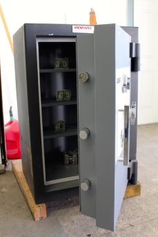 Used 332010 Original Platinum Vault TL30X6 High Security Safe - lackasafe