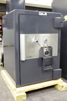 Chatwood Milner 3420 High Security Torch Tool Pre Owned Safe - lackasafe