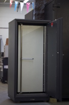 Used Schwab FireGuard 1 Hour Data Fire Safe - Lackasafe