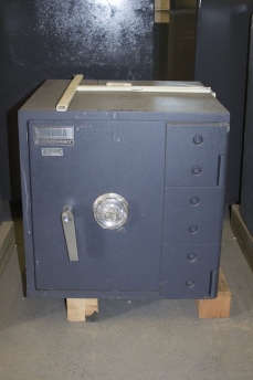 Used Small Diebold TL15 High Security Safe - lackasafe