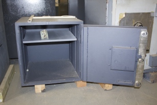 Used Small Diebold TL15 High Security Safe - lackasafe