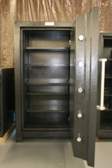 Used 6034 Bischoff TRTL30X6 High Security Safe - lackasafe