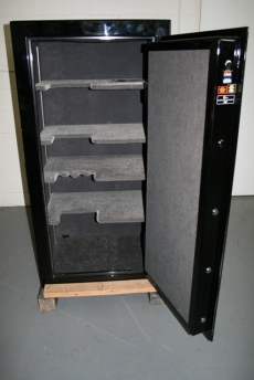 Summit Rainier Gun Safe Model SR25G Showroom Model